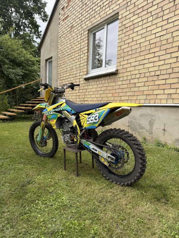 Suzuki RMZ 2011 in Vilkaviskis, with an engine capacity of 0.45 L and mileage of 80 thousand km for 2400 €, photo 3 on AUTOMOTO.COM.LV