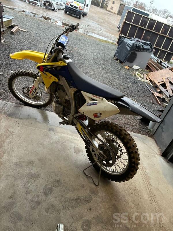 Suzuki RMZ 2012 in Bauska, with an engine capacity of 0.45 L and mileage of 0 thousand km for 1950 €, photo 3 on AUTOMOTO.COM.LV