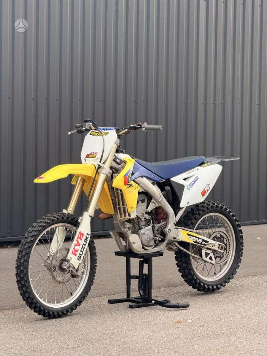 Suzuki RMZ 2013 in Mazeikiai, with an engine capacity of 0.45 L and mileage of 0 thousand km for 2480 €, photo 1 on AUTOMOTO.COM.LV