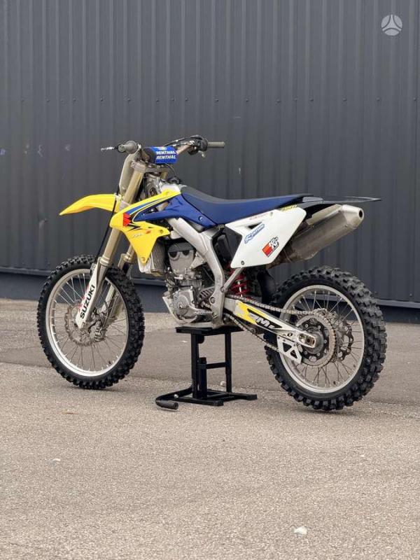 Suzuki RMZ 2013 in Mazeikiai, with an engine capacity of 0.45 L and mileage of 0 thousand km for 2480 €, photo 3 on AUTOMOTO.COM.LV