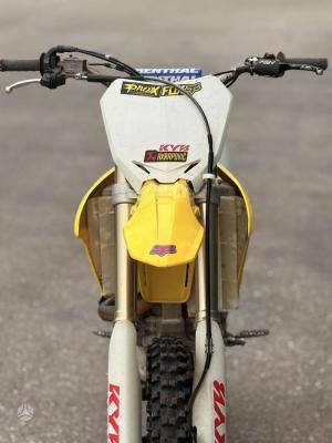 Suzuki RMZ 2013 in Mazeikiai, with an engine capacity of 0.45 L and mileage of 0 thousand km for 2480 €, photo 8 on AUTOMOTO.COM.LV
