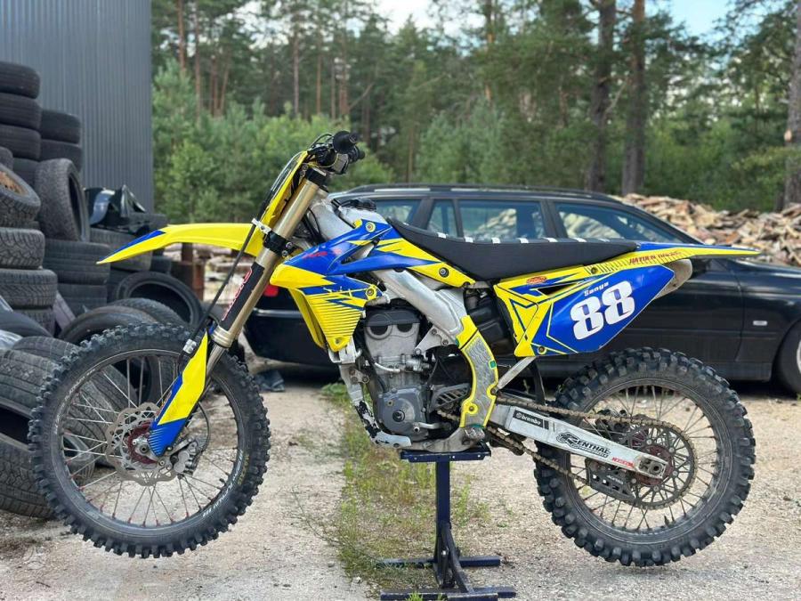 Suzuki RMZ 2014 in Vilnius, with an engine capacity of 0.45 L and mileage of 0 thousand km for 2599 €, photo 5 on AUTOMOTO.COM.LV