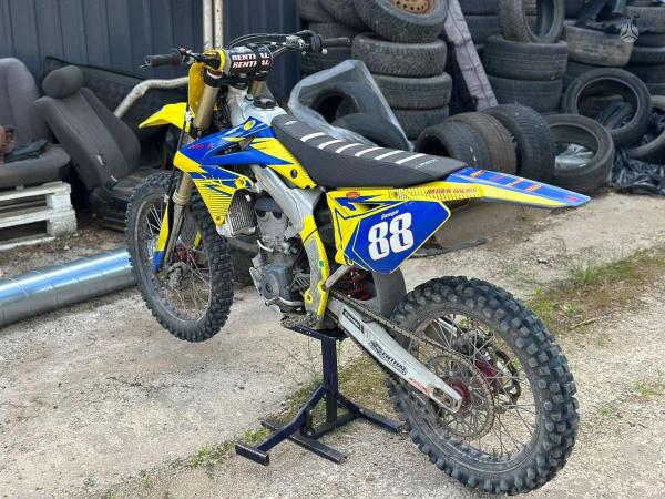 Suzuki RMZ 2014 in Vilnius, with an engine capacity of 0.45 L and mileage of 0 thousand km for 2599 €, photo 5 on AUTOMOTO.COM.LV