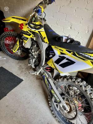 Suzuki RMZ 2015 in Silute, with an engine capacity of 0.45 L and mileage of 0 thousand km for 2700 €, photo 8 on AUTOMOTO.COM.LV