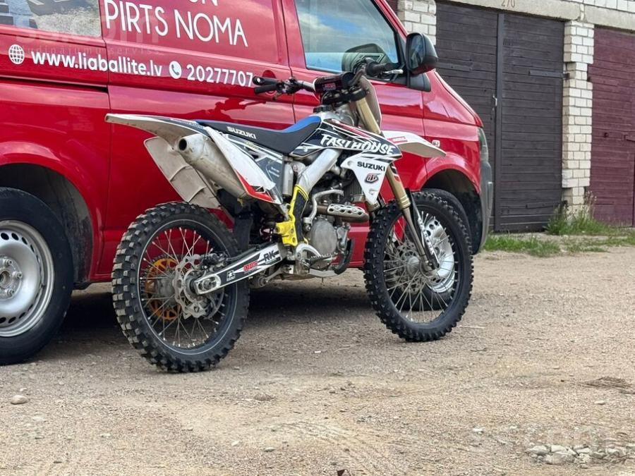 Suzuki RMZ 2018 Tukums, ar dzinēja tilpumu 0.25 L un nobraukumu 0 tūkst. km par 3000 €, foto 4 vietnē AUTOMOTO.COM.LV