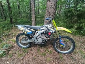 Yellow Suzuki RMZ 2016 in Mazeikiai, with an engine capacity of 0.45 L and mileage of 0 thousand km for 2750 €, photo 4 on AUTOMOTO.COM.LV