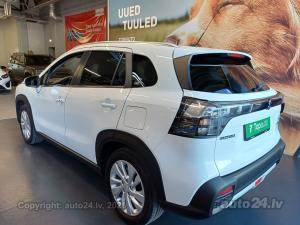 White Suzuki S-Cross 2023 in Tallinn, with an engine capacity of 1.50 L and mileage of 53 thousand km for 27499 €, photo 4 on AUTOMOTO.COM.LV