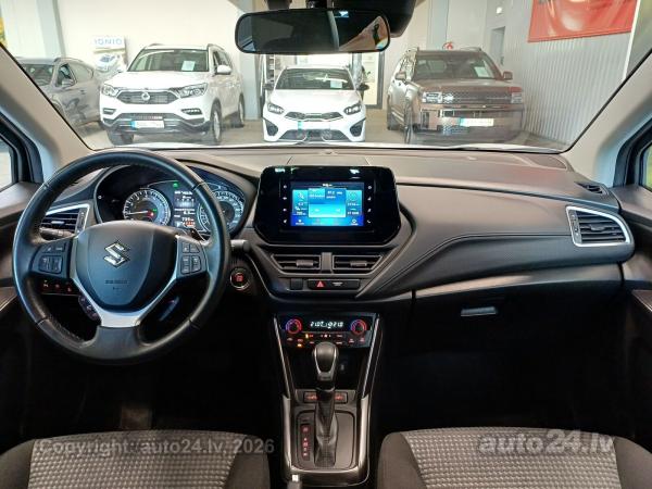 White Suzuki S-Cross 2023 in Tallinn, with an engine capacity of 1.50 L and mileage of 53 thousand km for 27499 €, photo 10 on AUTOMOTO.COM.LV