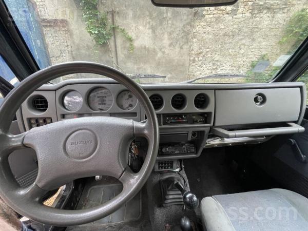 Черный Сузуки Самурай 1999 в Лиепая, объемом двигателя 1.90 л и пробегом 224 тыс. км за 4500 €, фото 4 на AUTOMOTO.COM.LV