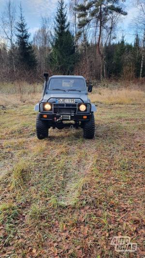 Suzuki Samurai 1986 Raseiniai, ar dzinēja tilpumu 1.30 L un nobraukumu 100 tūkst. km par 4000 €, foto  vietnē AUTOMOTO.COM.LV