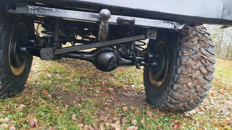 Suzuki Samurai 1986 Raseiniai, ar dzinēja tilpumu 1.30 L un nobraukumu 100 tūkst. km par 4000 €, foto 3 vietnē AUTOMOTO.COM.LV