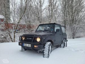 Suzuki Samurai 1987 in Vilnius, with an engine capacity of 1.30 L and mileage of 207 thousand km for 1999 €, photo 4 on AUTOMOTO.COM.LV