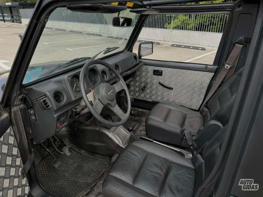 Suzuki Samurai 1987 in Vilnius, with an engine capacity of 1.30 L and mileage of 207 thousand km for 1999 €, photo 8 on AUTOMOTO.COM.LV