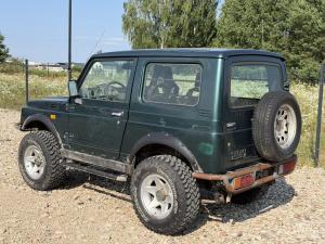 Suzuki Samurai 2000 in Vilnius, with an engine capacity of 1.30 L and mileage of 108 thousand km for 5000 €, photo 10 on AUTOMOTO.COM.LV