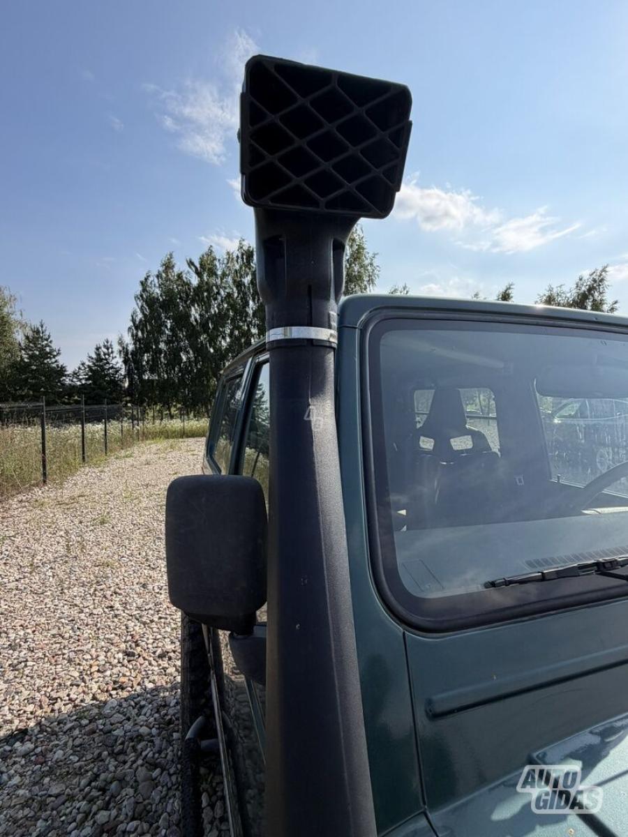 Suzuki Samurai 2000 in Vilnius, with an engine capacity of 1.30 L and mileage of 108 thousand km for 5000 €, photo 11 on AUTOMOTO.COM.LV