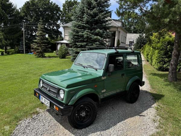 Zaļš Suzuki Samurai 1998 Kelmė, ar dzinēja tilpumu 1.32 L un nobraukumu 139 tūkst. km par 2700 €, foto 1 vietnē AUTOMOTO.COM.LV