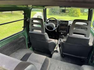 Zaļš Suzuki Samurai 1998 Kelmė, ar dzinēja tilpumu 1.32 L un nobraukumu 139 tūkst. km par 2700 €, foto 13 vietnē AUTOMOTO.COM.LV