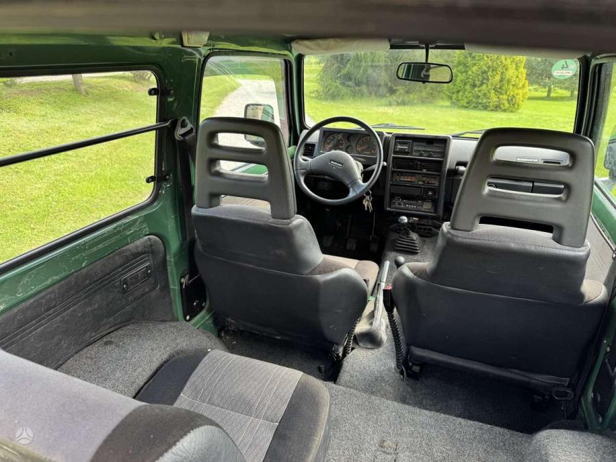 Zaļš Suzuki Samurai 1998 Kelmė, ar dzinēja tilpumu 1.32 L un nobraukumu 139 tūkst. km par 2700 €, foto 13 vietnē AUTOMOTO.COM.LV