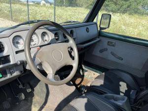 Green Suzuki Samurai 2000 in Vilnius, with an engine capacity of 1.30 L and mileage of 108 thousand km for 5000 €, photo 16 on AUTOMOTO.COM.LV