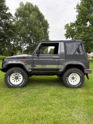 Pelēks Suzuki Samurai 1998 Liepāja, ar dzinēja tilpumu 1.60 L un nobraukumu 30 tūkst. km par 12000 €, foto 5 vietnē AUTOMOTO.COM.LV