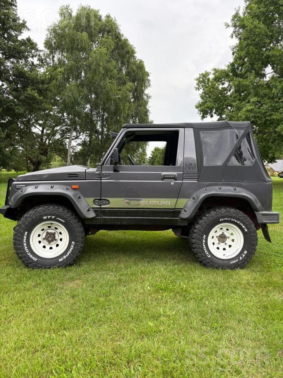 Pelēks Suzuki Samurai 1998 Liepāja, ar dzinēja tilpumu 1.60 L un nobraukumu 30 tūkst. km par 12000 €, foto 5 vietnē AUTOMOTO.COM.LV