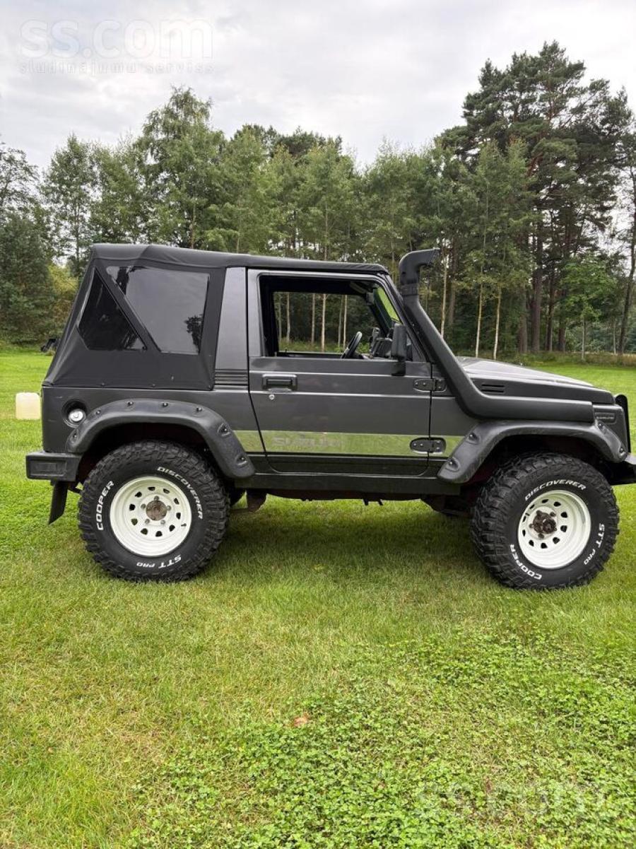 Pelēks Suzuki Samurai 1998 Liepāja, ar dzinēja tilpumu 1.60 L un nobraukumu 30 tūkst. km par 12000 €, foto 13 vietnē AUTOMOTO.COM.LV