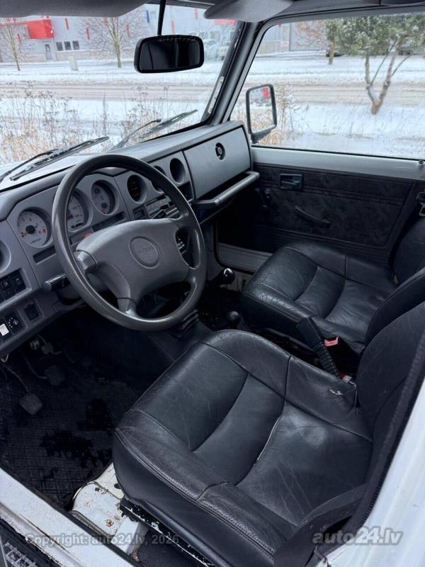 Balts Suzuki Samurai 1999 Tartu, ar dzinēja tilpumu 1.90 L un nobraukumu 103 tūkst. km par 6500 €, foto 6 vietnē AUTOMOTO.COM.LV