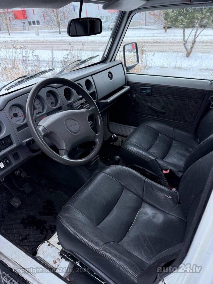 Balts Suzuki Samurai 1999 Tartu, ar dzinēja tilpumu 1.90 L un nobraukumu 103 tūkst. km par 6500 €, foto 6 vietnē AUTOMOTO.COM.LV