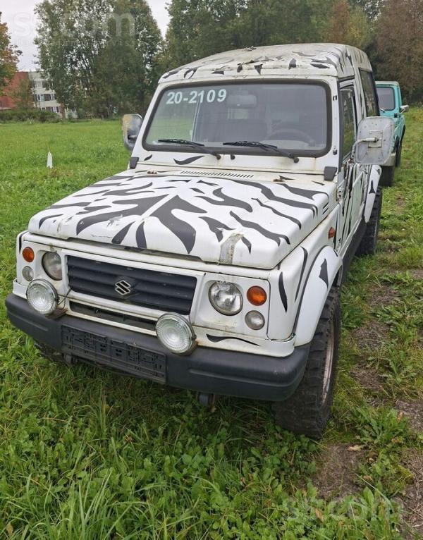 Balts Suzuki Samurai 2000 Ogre, ar dzinēja tilpumu 1.60 L un nobraukumu 0 tūkst. km par 2100 €, foto 1 vietnē AUTOMOTO.COM.LV