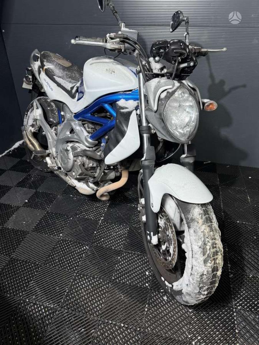 Suzuki SFV 2010 in Taurage, with an engine capacity of 0.65 L and mileage of 20 thousand km for 1950 €, photo 1 on AUTOMOTO.COM.LV