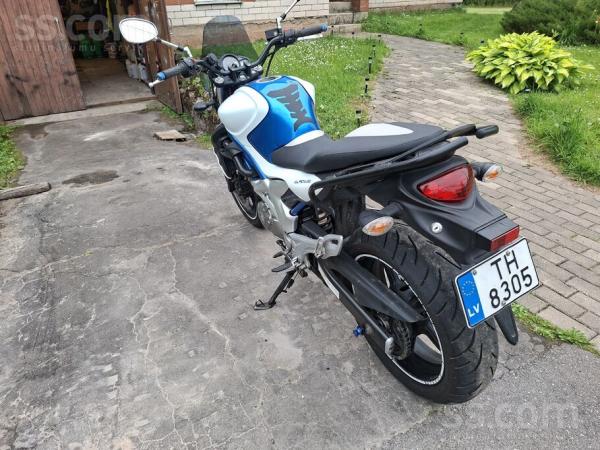 Suzuki SFV 2010 Valmiera, ar dzinēja tilpumu 0.65 L un nobraukumu 0 tūkst. km par 2800 €, foto 4 vietnē AUTOMOTO.COM.LV