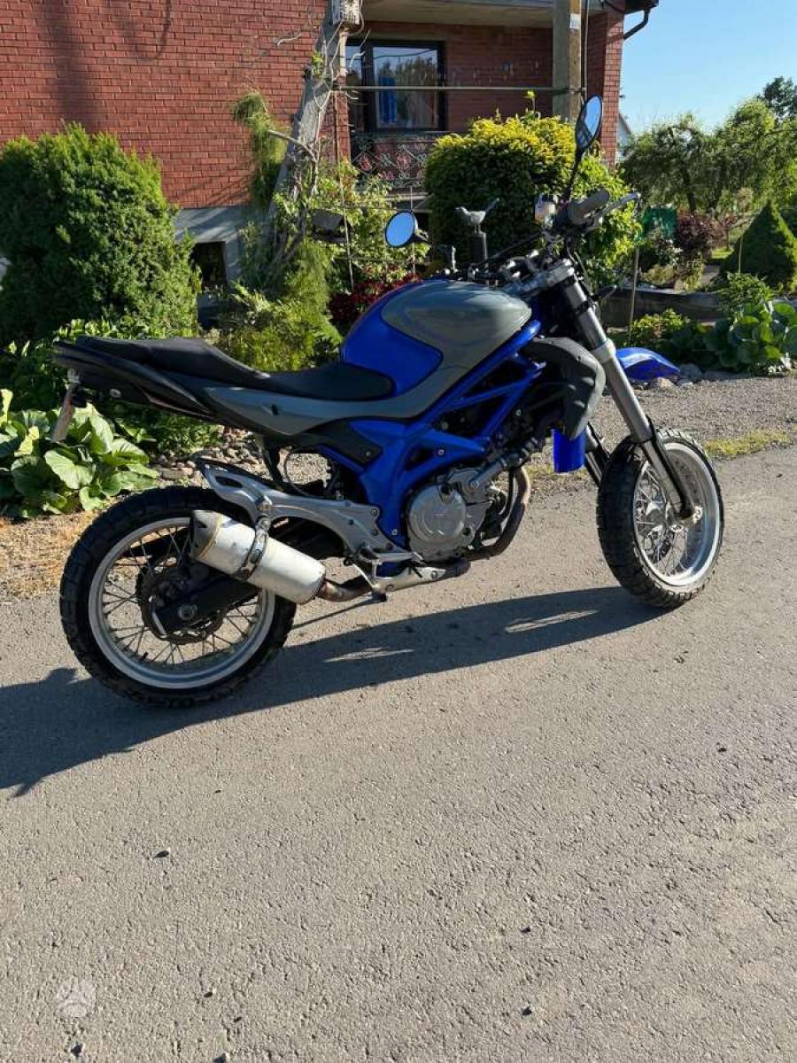 Suzuki SFV 2014 Pasvalys, ar dzinēja tilpumu 0.65 L un nobraukumu 20 tūkst. km par 2250 €, foto 10 vietnē AUTOMOTO.COM.LV