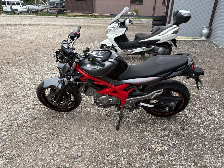 Suzuki SFV 2015 Kelmė, ar dzinēja tilpumu 0.65 L un nobraukumu 13 tūkst. km par 1430 €, foto 6 vietnē AUTOMOTO.COM.LV