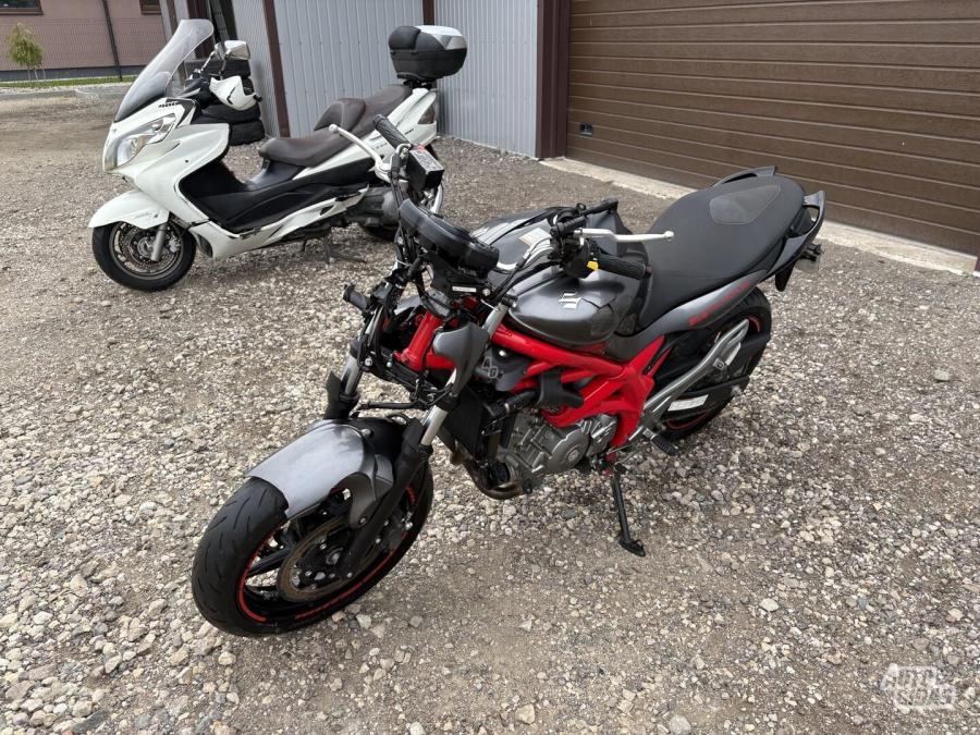 Suzuki SFV 2015 Kelmė, ar dzinēja tilpumu 0.65 L un nobraukumu 13 tūkst. km par 1430 €, foto 7 vietnē AUTOMOTO.COM.LV