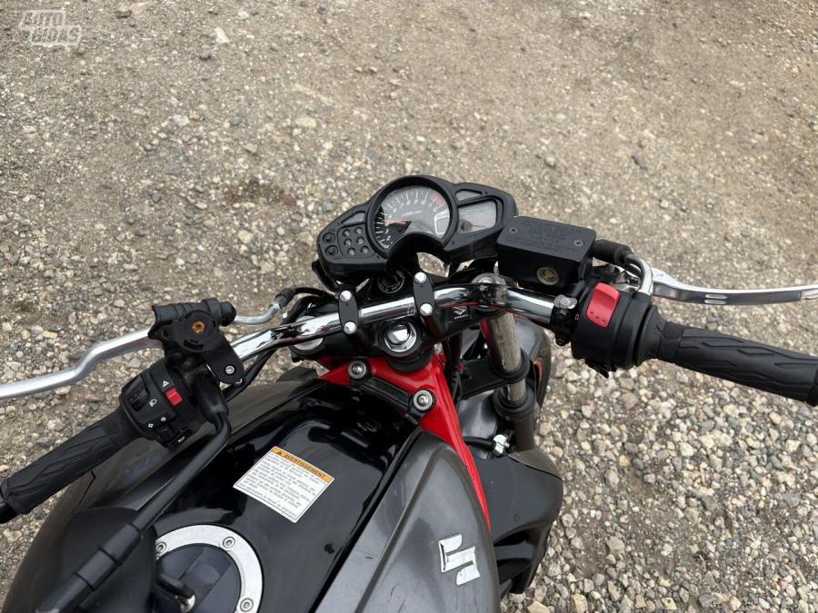 Suzuki SFV 2015 Kelmė, ar dzinēja tilpumu 0.65 L un nobraukumu 13 tūkst. km par 1430 €, foto 17 vietnē AUTOMOTO.COM.LV