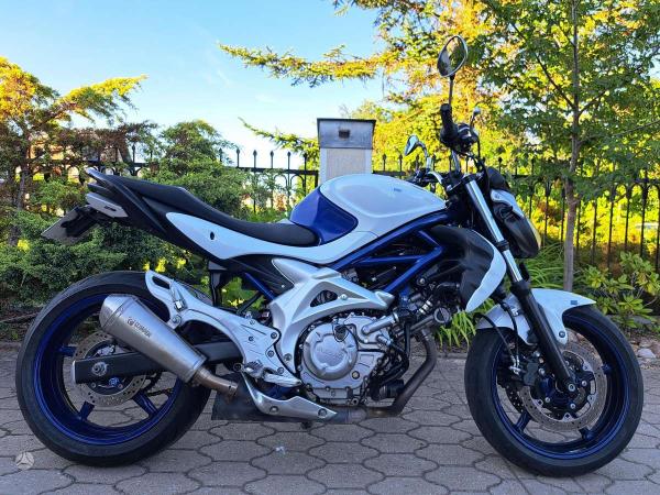 White Suzuki SFV 2010 in Pasvalys, with an engine capacity of 0.65 L and mileage of 16 thousand km for 2550 €, photo 1 on AUTOMOTO.COM.LV