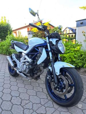 White Suzuki SFV 2010 in Pasvalys, with an engine capacity of 0.65 L and mileage of 16 thousand km for 2550 €, photo 6 on AUTOMOTO.COM.LV