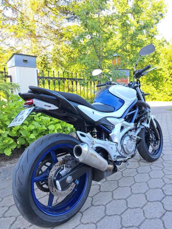 White Suzuki SFV 2010 in Pasvalys, with an engine capacity of 0.65 L and mileage of 16 thousand km for 2550 €, photo 8 on AUTOMOTO.COM.LV