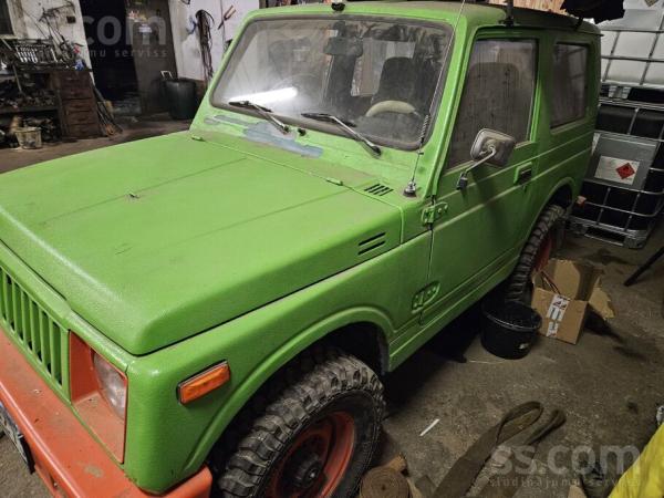 Zaļš Suzuki SJ 410 1984 Jelgava, ar dzinēja tilpumu 1.00 L un nobraukumu 45 tūkst. km par 2500 €, foto 4 vietnē AUTOMOTO.COM.LV