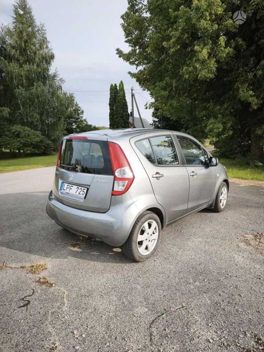 Grey Suzuki Splash 2011 in Pakruojis, with an engine capacity of 1.00 L and mileage of 168 thousand km for 1900 €, photo 15 on AUTOMOTO.COM.LV