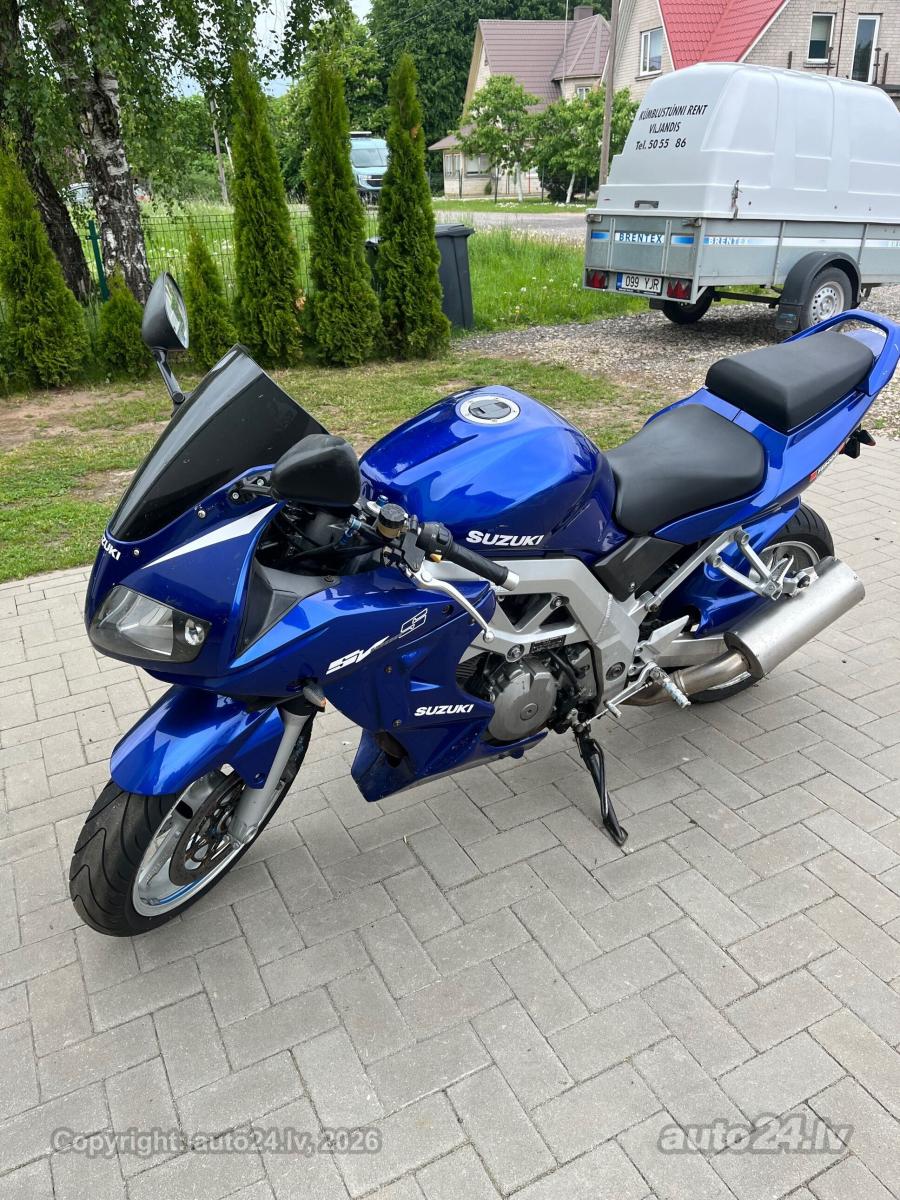 Zils Suzuki SV 1000 2003 Karksi-Nuia, ar dzinēja tilpumu 1.00 L un nobraukumu 44 tūkst. km par 2600 €, foto 3 vietnē AUTOMOTO.COM.LV