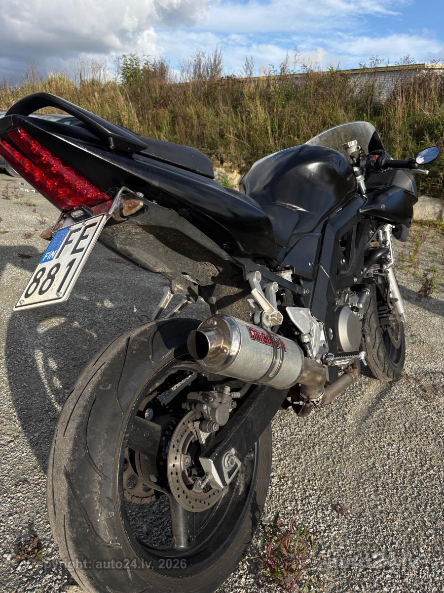 Black Suzuki SV 650 2006 in Tallinn, with an engine capacity of 0.65 L and mileage of 50 thousand km for 2500 €, photo 4 on AUTOMOTO.COM.LV