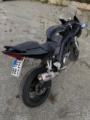 Black Suzuki SV 650 2006 in Tallinn, with an engine capacity of 0.65 L and mileage of 50 thousand km for 2500 €, photo 8 on AUTOMOTO.COM.LV