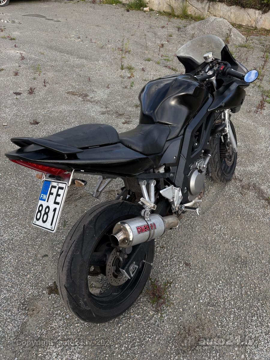 Black Suzuki SV 650 2006 in Tallinn, with an engine capacity of 0.65 L and mileage of 50 thousand km for 2500 €, photo 8 on AUTOMOTO.COM.LV