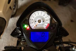 Melns Suzuki SV 650 2007 Tallina, ar dzinēja tilpumu 0.65 L un nobraukumu 52 tūkst. km par 3400 €, foto 11 vietnē AUTOMOTO.COM.LV