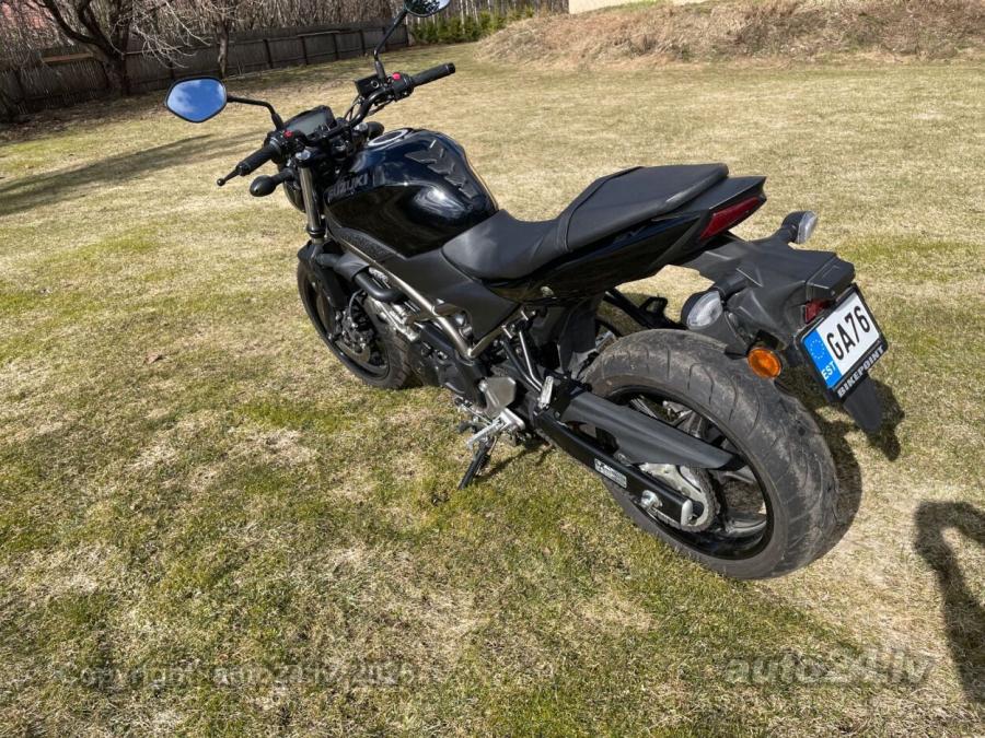 Black Suzuki SV 650 2023 in Tallinn, with an engine capacity of 0.00 L and mileage of 3 thousand km for 6400 €, photo 2 on AUTOMOTO.COM.LV