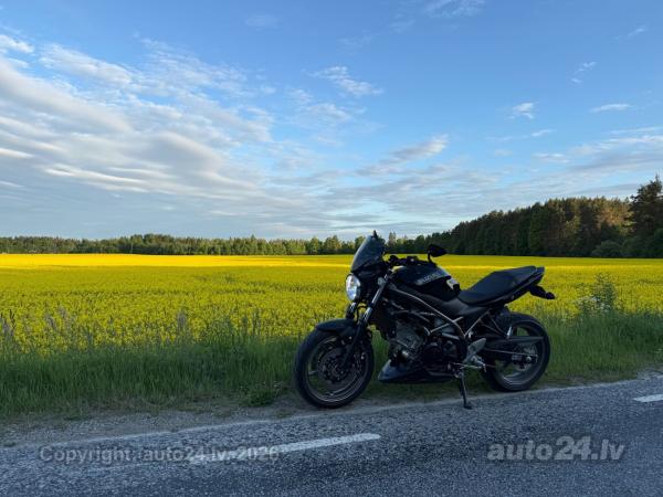 Melns Suzuki SV 650 2023 Tallina, ar dzinēja tilpumu 0.65 L un nobraukumu 8 tūkst. km par 5500 €, foto 1 vietnē AUTOMOTO.COM.LV