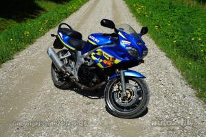Синий Сузуки SV 650 2000 в Пярну, объемом двигателя 0.65 л и пробегом 46 тыс. км за 2400 €, фото  на AUTOMOTO.COM.LV