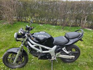 Grey Suzuki SV 650 1999 in Rapla, with an engine capacity of 0.65 L and mileage of 31 thousand km for 2000 €, photo  on AUTOMOTO.COM.LV