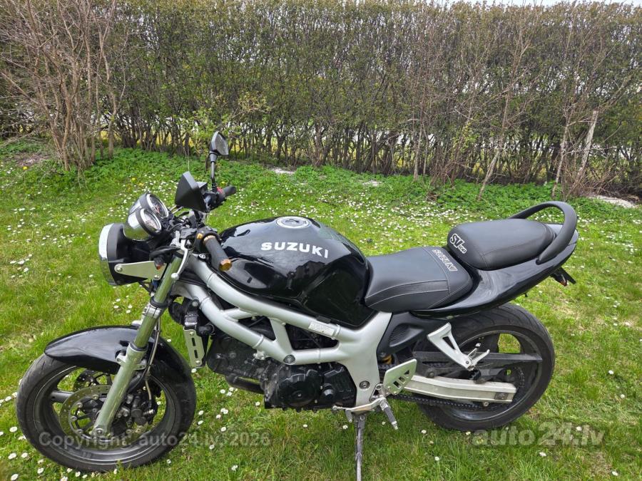 Grey Suzuki SV 650 1999 in Rapla, with an engine capacity of 0.65 L and mileage of 31 thousand km for 2000 €, photo 1 on AUTOMOTO.COM.LV